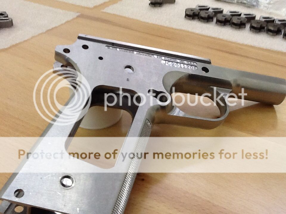 Elite 'Commander' frames | 1911Forum