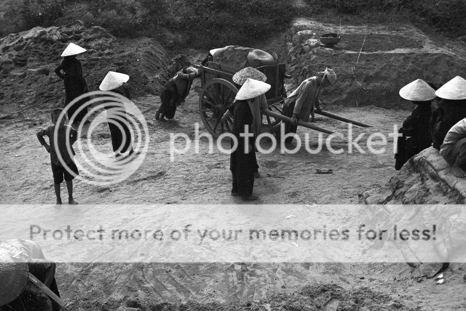 Hà Nội 1940 qua 50 bức ảnh tuyệt đẹp của Harrison Forman – CVD